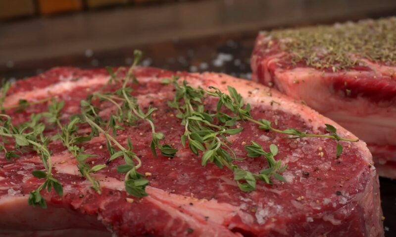 How to Prepare Fresh Thyme Without Losing Flavor